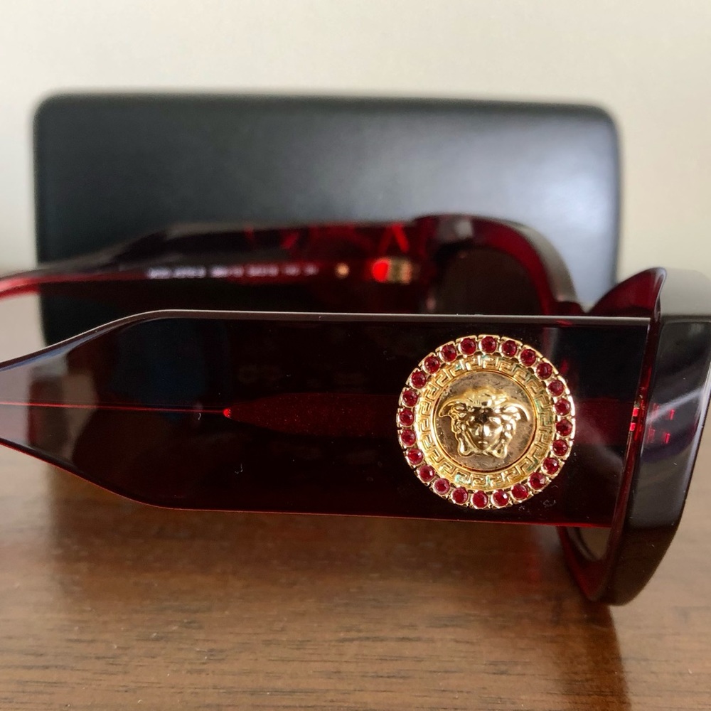 Versace Tribute Sunglasses In Burgundy. Authentic Ver… - Gem